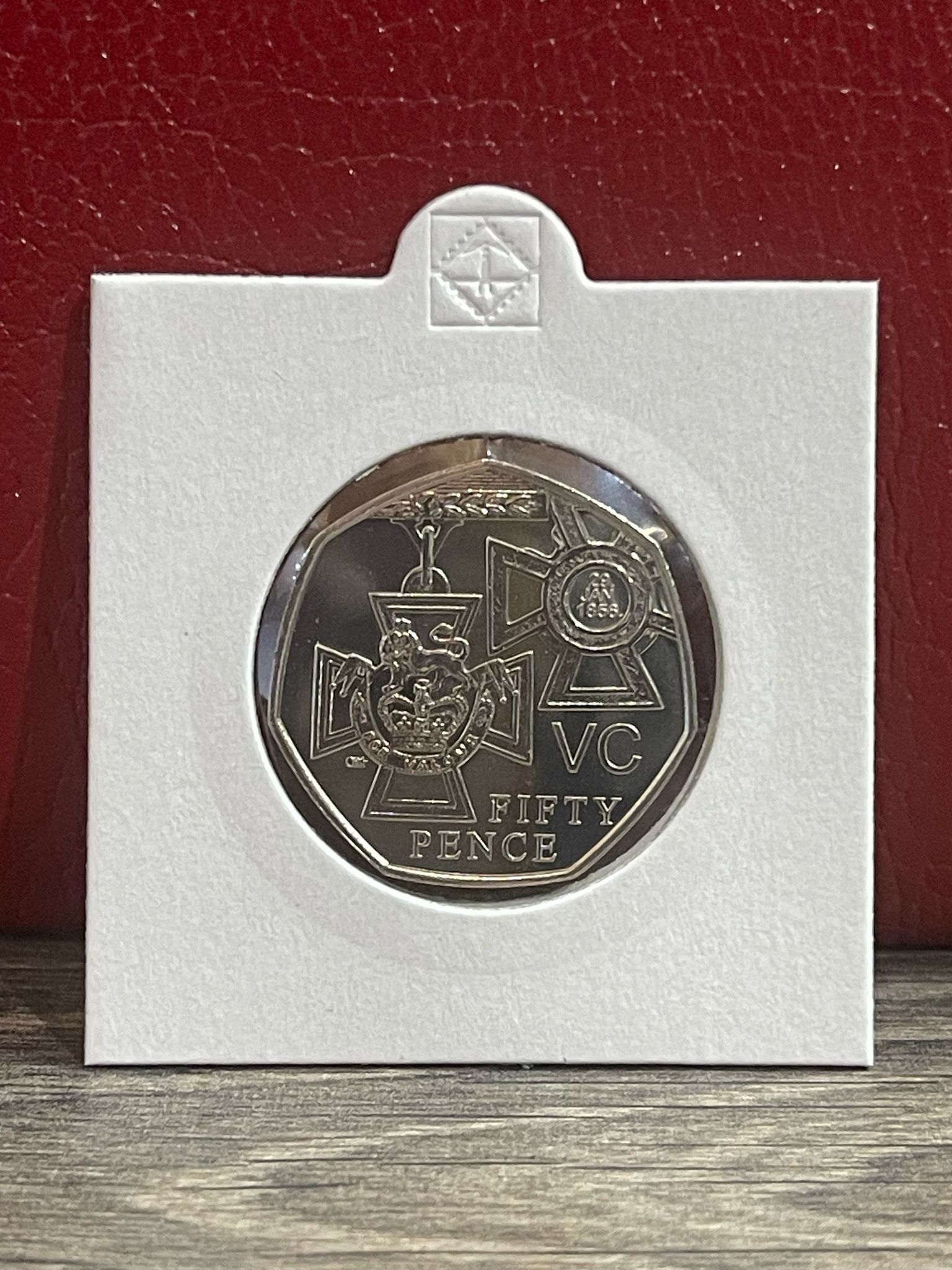 2006 UK Victoria Cross Award BU 50p - UkCoinHunt